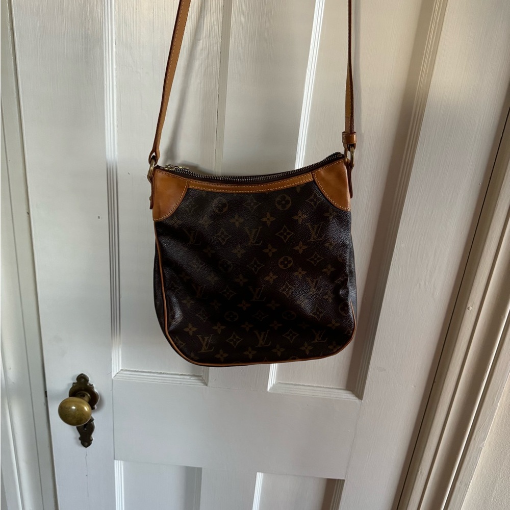 Authentic Louis Vuitton Odeon Monogram Canvas Pm - Gem